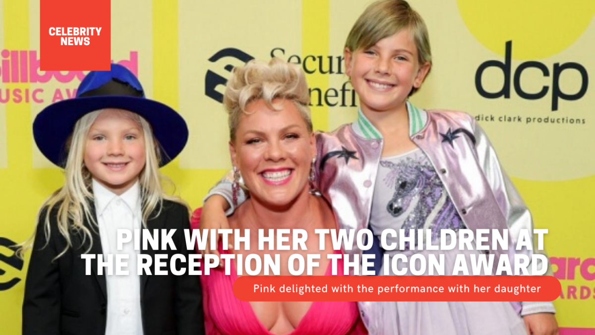 Pink with her two children at the reception of the Icon Award, she ...