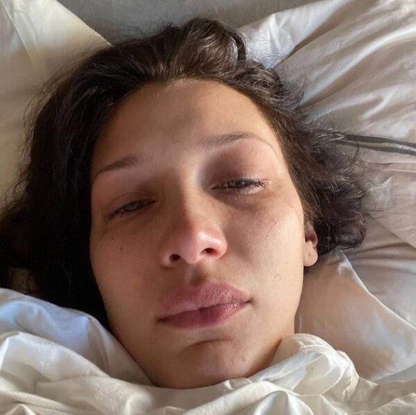 With tears in her eyes Bella Hadid spoke about mental health: "I feel ...