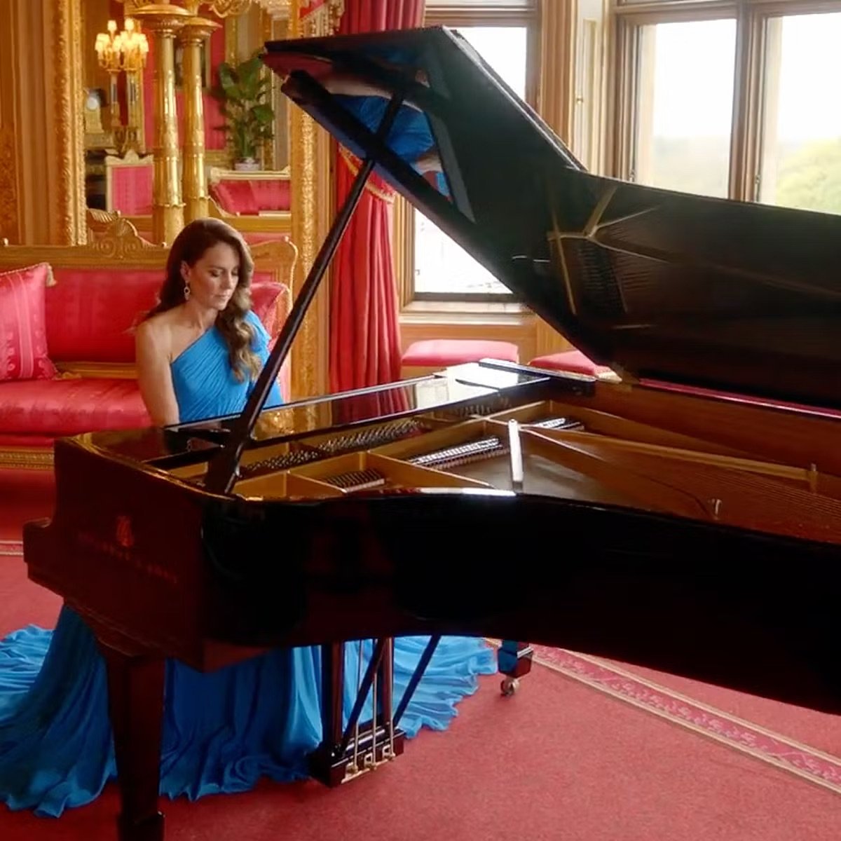 Princess Catherine Played the Piano at the Opening of...